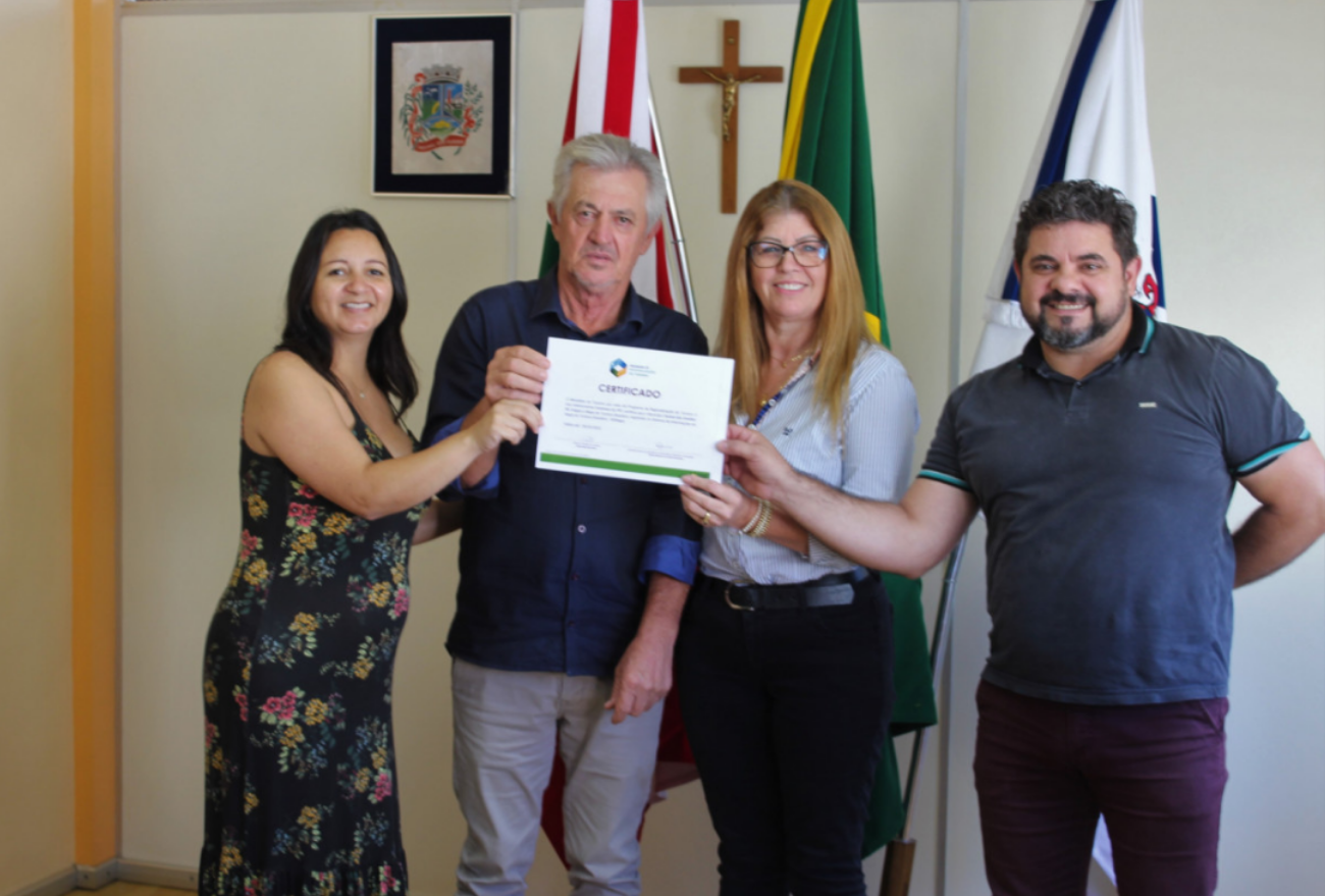 Prefeitura recebe certificado da inclusão de Faxinal dos Guedes no Mapa ... Prefeitura recebe certificado da inclusão de Faxinal dos Guedes no Mapa ...